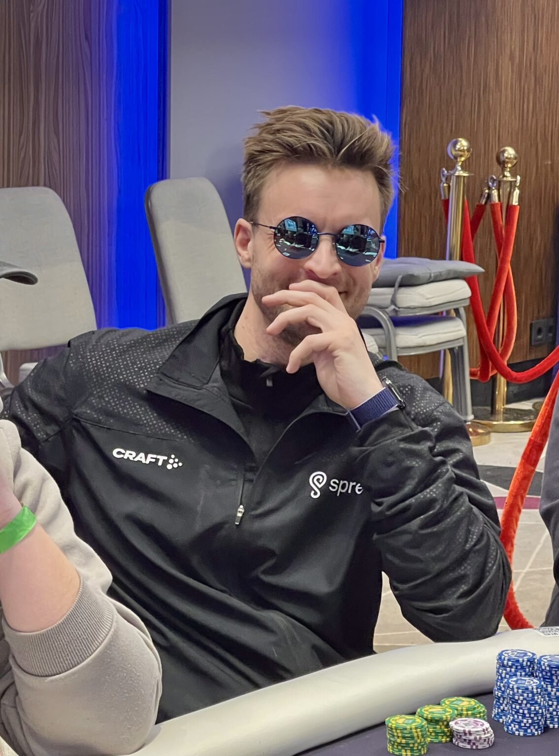 Falk Doubles Through the Chip Leader - PokerPro – online poker – live ...