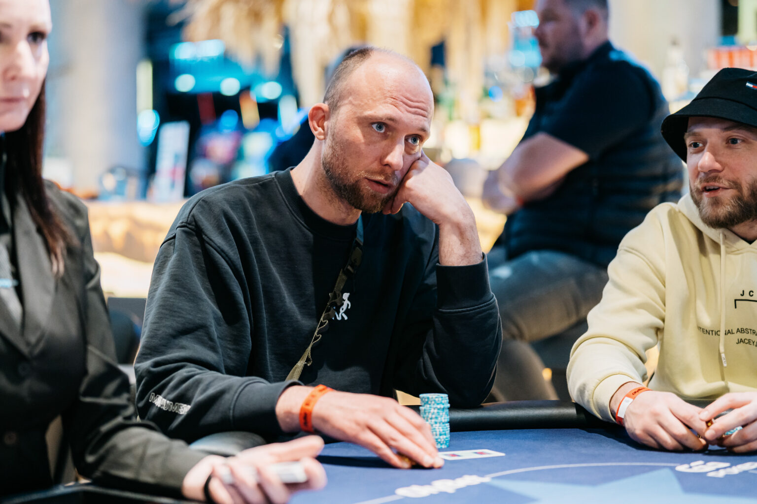 Linas Leščiauskas Leads Final 11 at Olybet Showdown Vilnius €1,100 Main ...